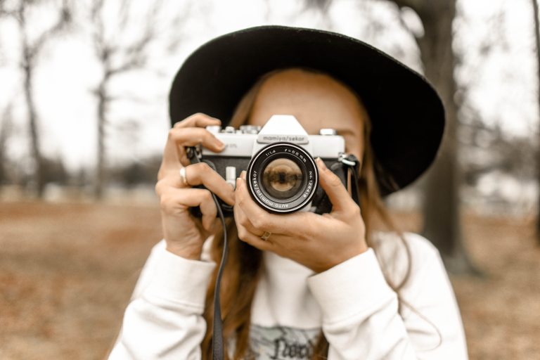 Why Antique Markets Make The Best Photoshoot Location – Hanover Flea Market